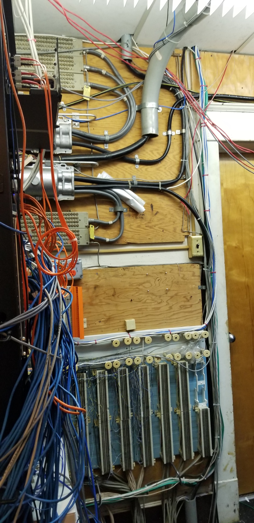 Cable Cleanup | Cabling Organize Installation | Progressive Office Cabling