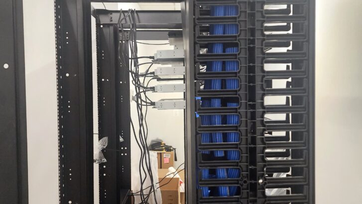 Optimize Your Lisbon Office with Expert Cabling Cleanup